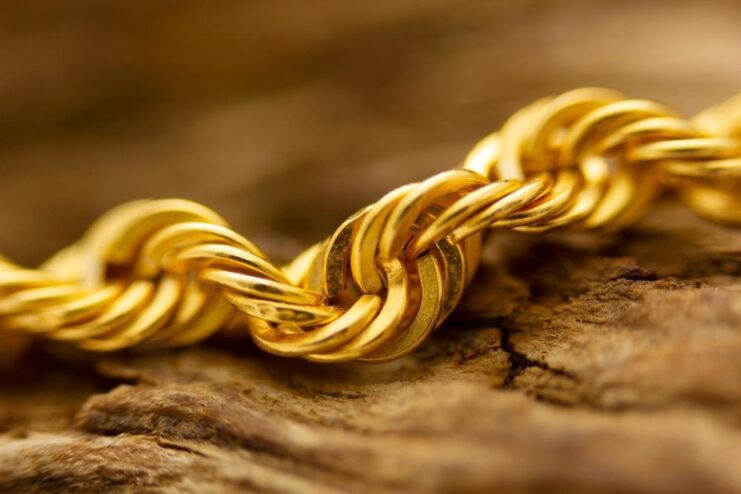 How to Choose the Right Length for Your Chain - Dude Pins